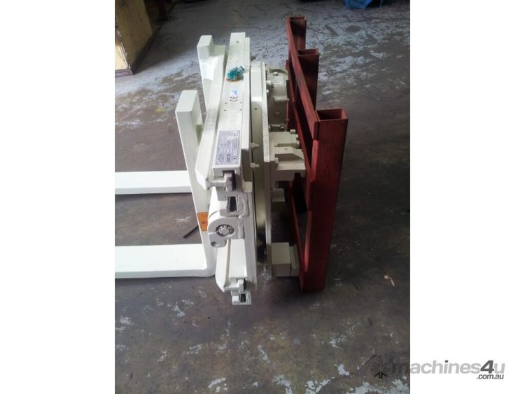 Rotating Fork Clamp